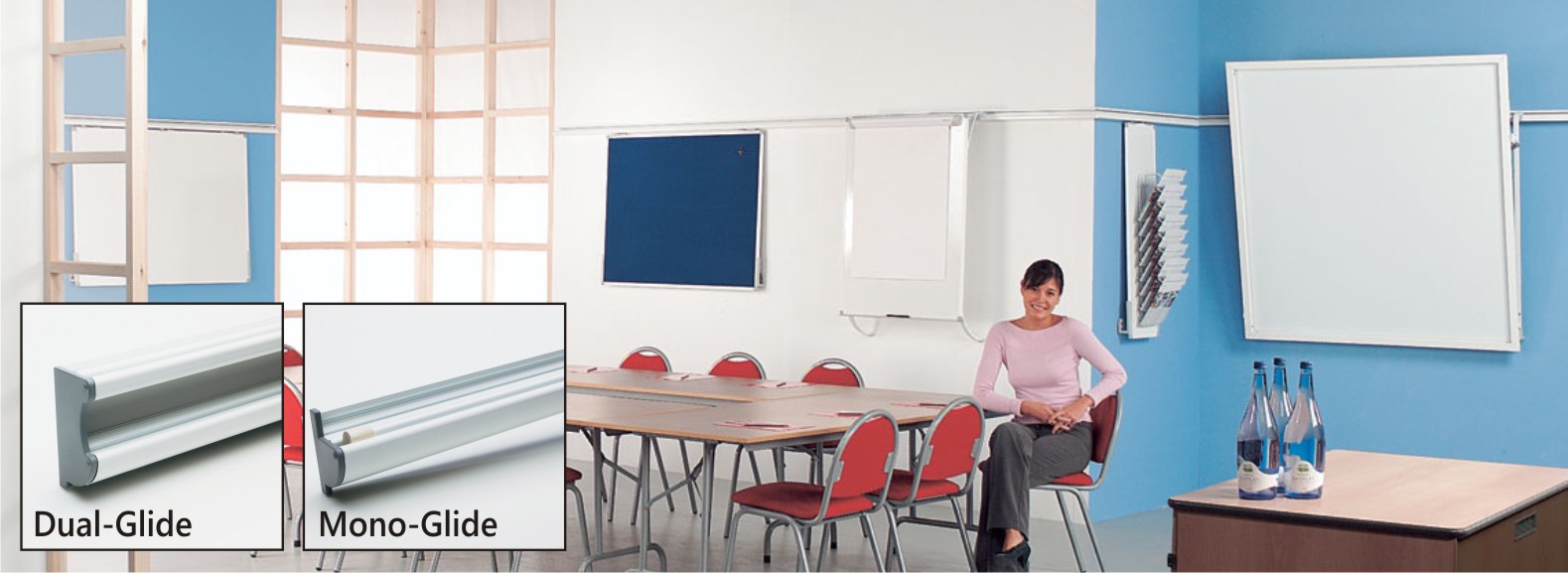 BusyRail Deluxe - Wall Mounted Display Rail System - Signs 4 Schools